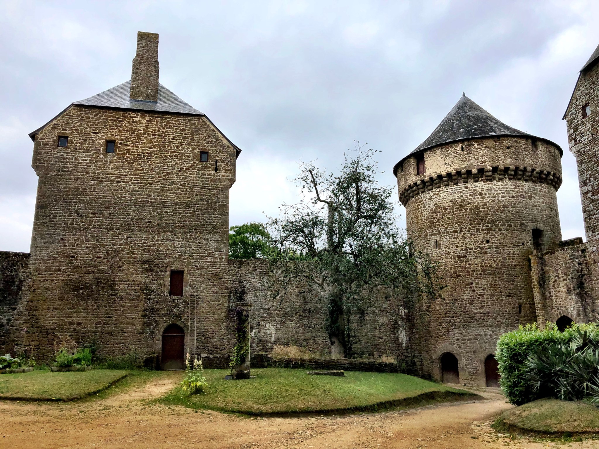 Lassay-les-Châteaux – A Town And Two Castles | Finding Our France